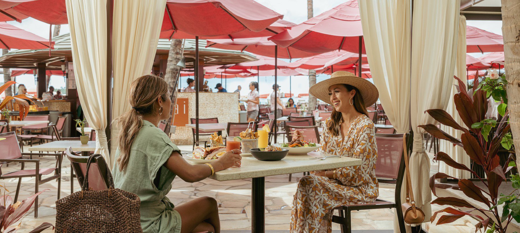 Home [www.maitaibarwaikiki.com]